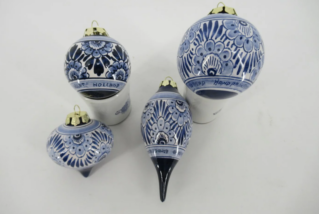 Why delft blue Christmas decorations for your tree?